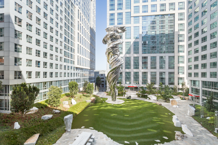 San Francisco Statues - Trinity SF